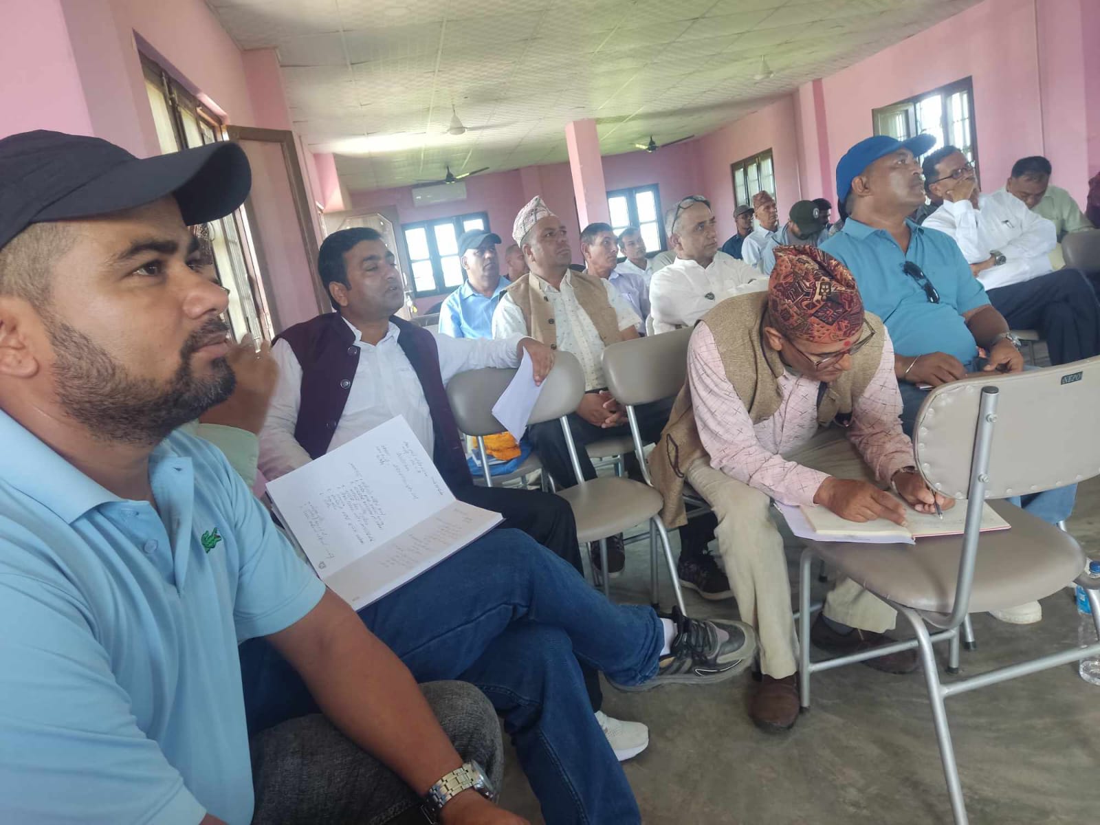 नेकपा एमाले क्षेत्रीय कमिटी चितवन ३ को प्रथम बिस्तारित बैठक सम्पन्न ...